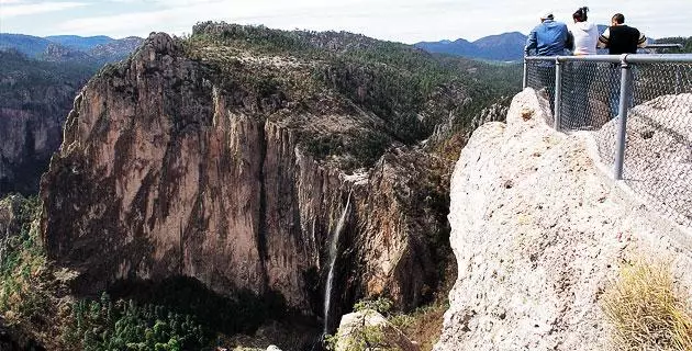 Air terjun Basaseachi di Chihuahua fifu