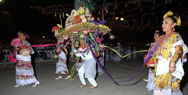 Mga sikat na tradisyon, Campeche fifu