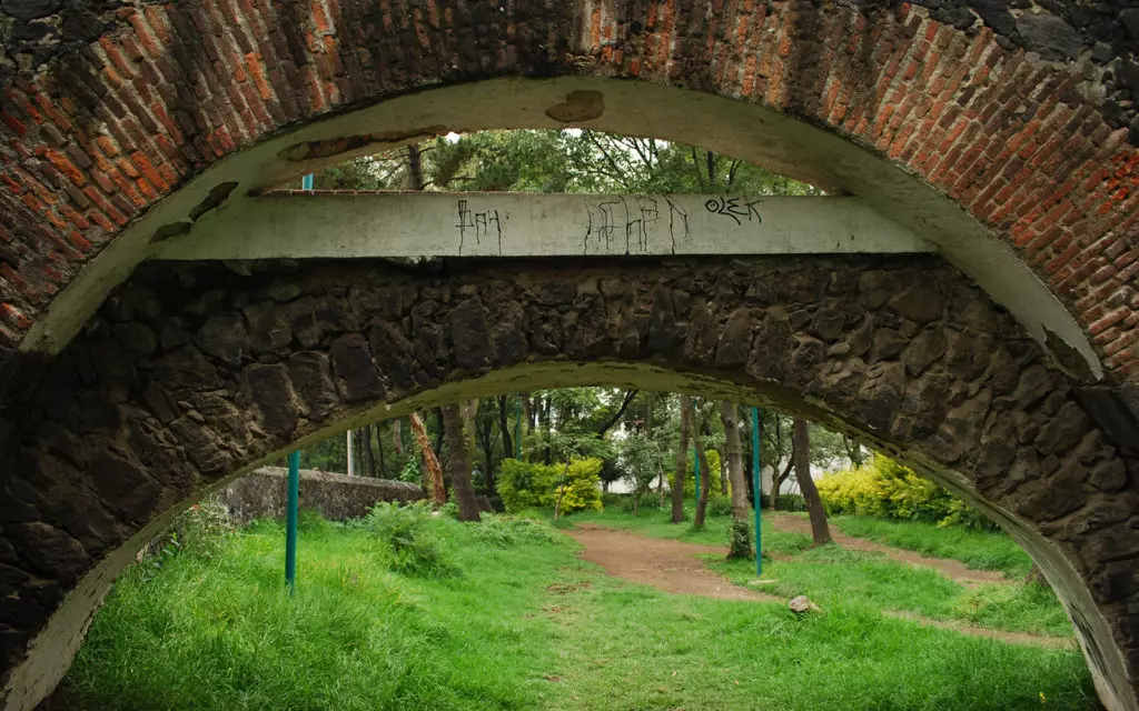 Atraskite žavią Chimalistac tiltų istoriją 10787_7