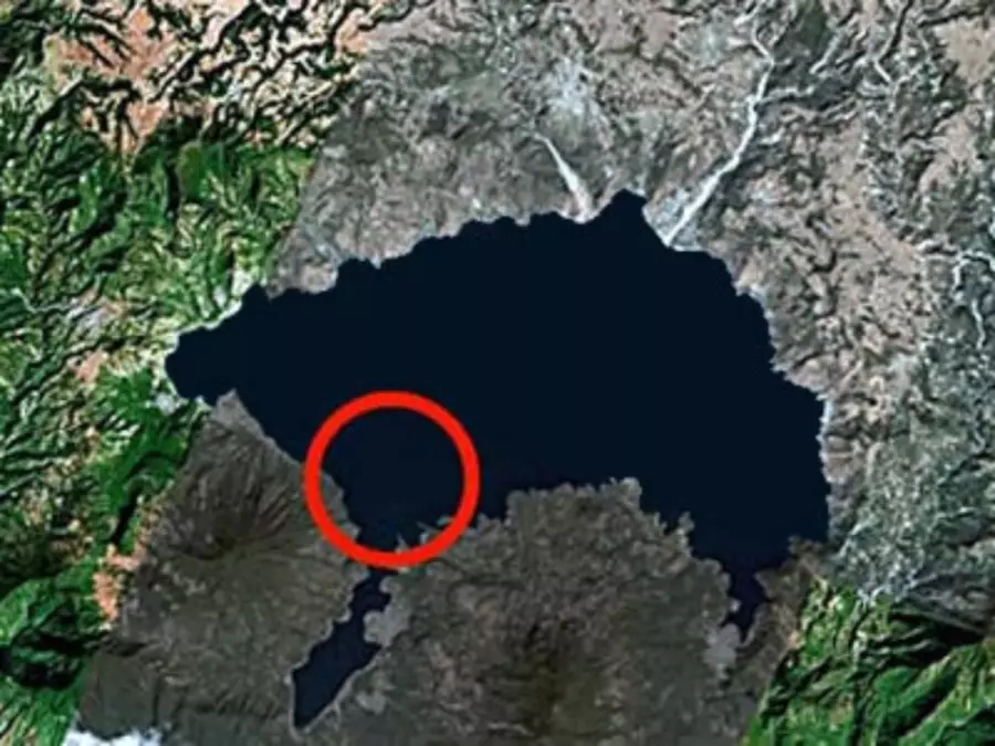 atitlan gölü