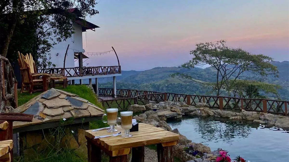 Hotel Tapasoli, Hobbiton Mexico