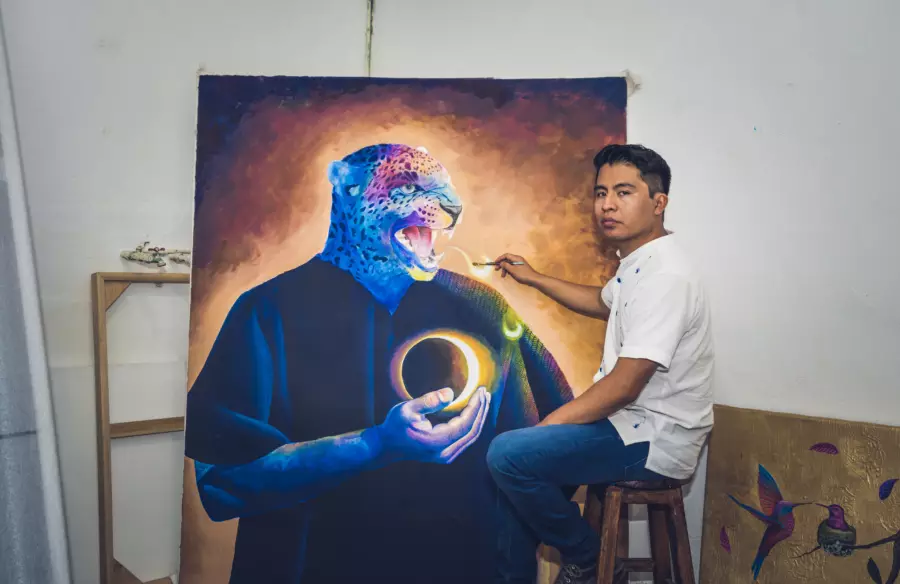 Carlos Bazán im Studio in Oaxaca