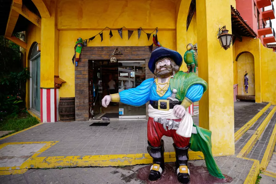 umkhumbi wama pirate ePuerto Vallarta