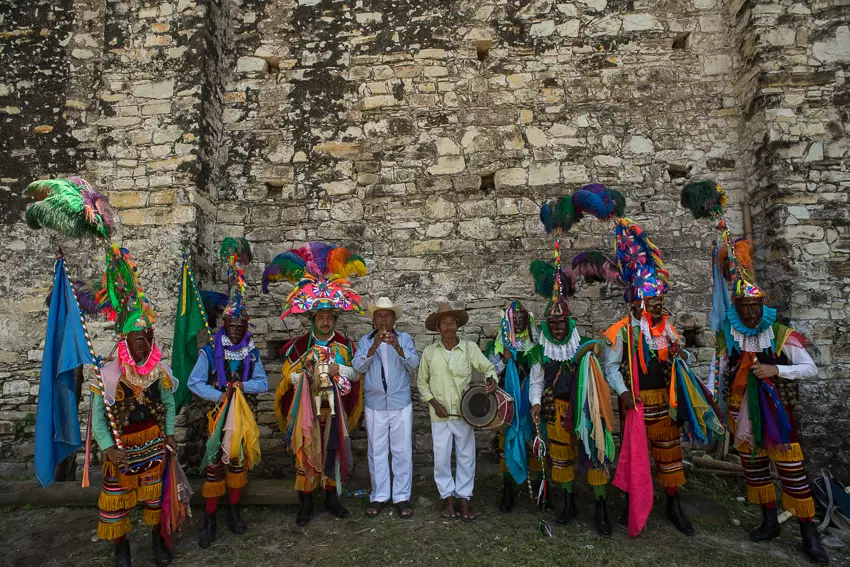 The Saniagueros Dance group and its musicians. One of the most traditional in Zozocolco.