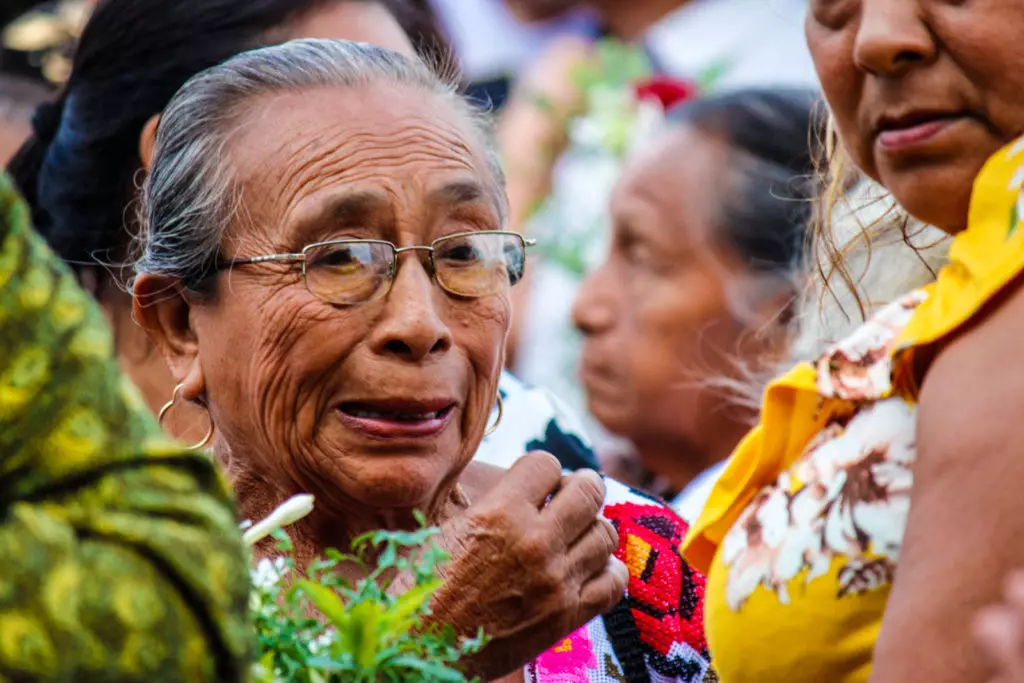 ពណ៌នៃសេចក្តីជំនឿ៖ ព្រះគ្រីស្ទខ្មៅ ព្រះអម្ចាស់នៃសាន រ៉ូម 11985_4