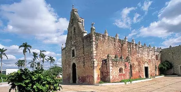 Mga simbahan at parokya ng Yucatan