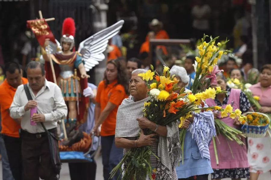 Have you been dancing in Chalma? 12317_2