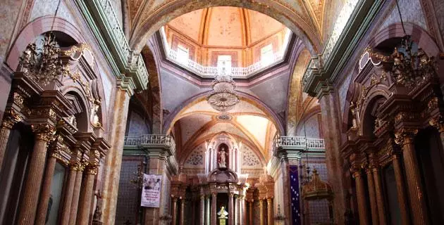Our Lady of Sorrows Parish (Guanajuato) fifu