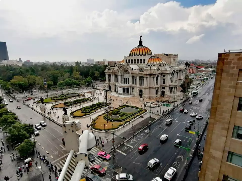 view-from-cafe-the-big-city