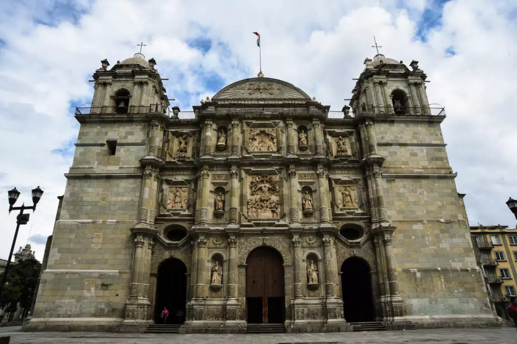 Prehliadka srdca hlavného mesta Oaxacan, jedného z dejísk Carrera Panamericana 12980_2