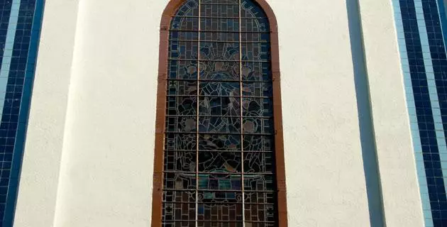 zona-rosa-barrio-magico-df-stained-glass-window-our-lady-suci-heart-jesus-jan11