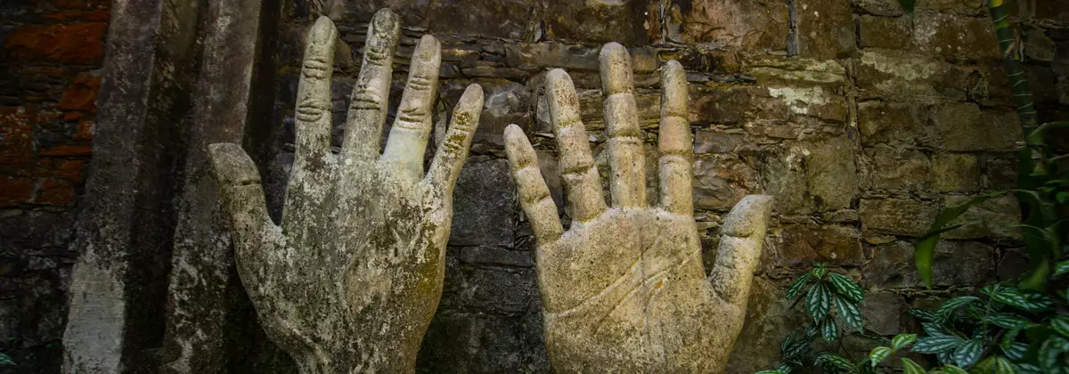 xilitla-san-luis-potosi-magical-towns-hands-surrealist-sculpture-dh