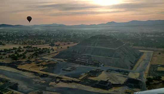 Teotihuacán'da bir balon uçuşunun tadını çıkarın 15644_3