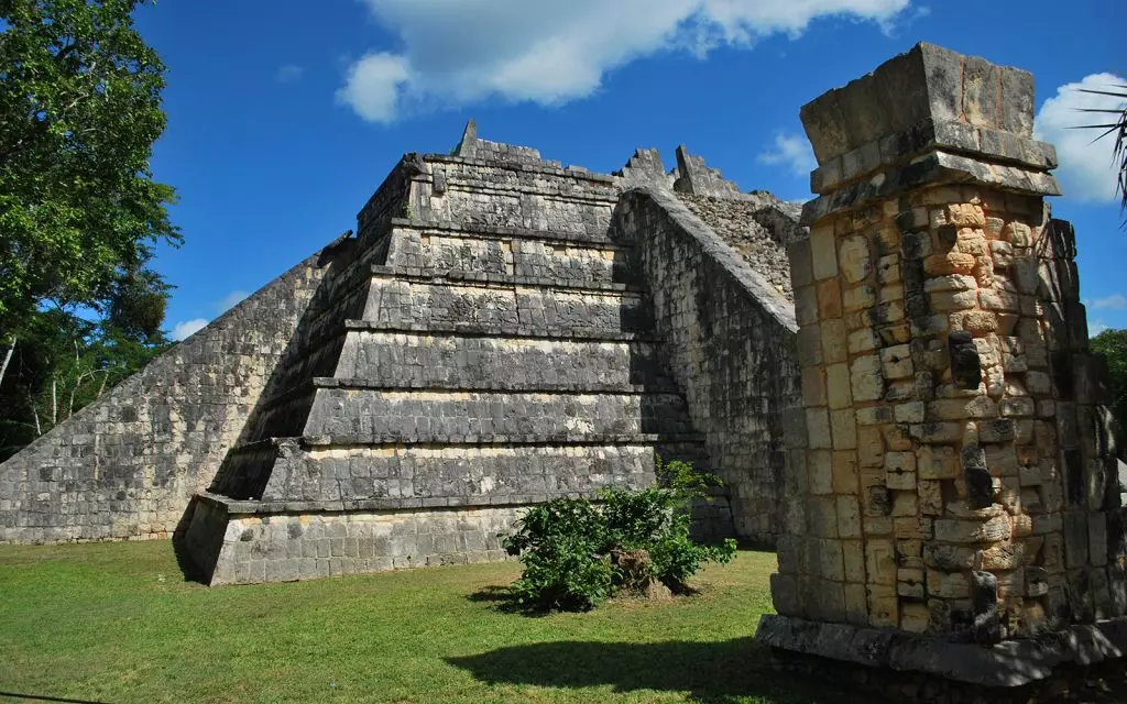 Firwat wëllen d'Leit ëmmer d'Pyramiden vu Yucatan wëssen 15765_3