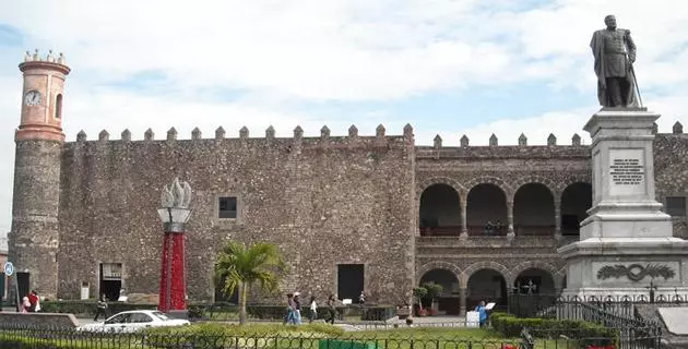 Muzium Wilayah Cuauhnáhuac (Istana Cortés) di Cuernavaca fifu