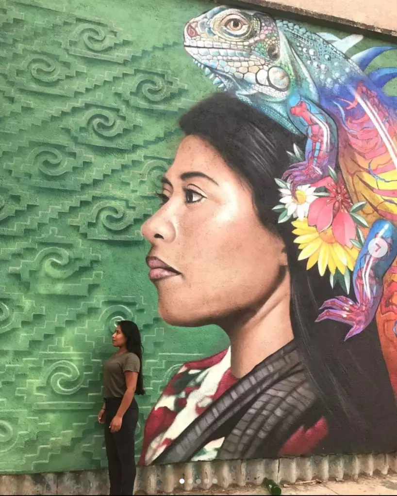 Yalitza Aparicio በሜክሲኮ ግድግዳዎች ላይ 16810_2