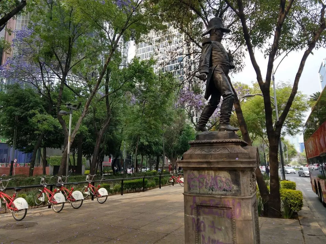 Paseo de la Reforma-ի արձանների պատմությունը 16832_6