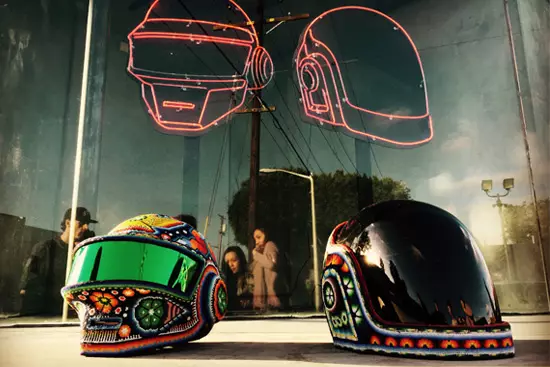 Мистецтво Huichol в шоломах Daft Punk 17240_3