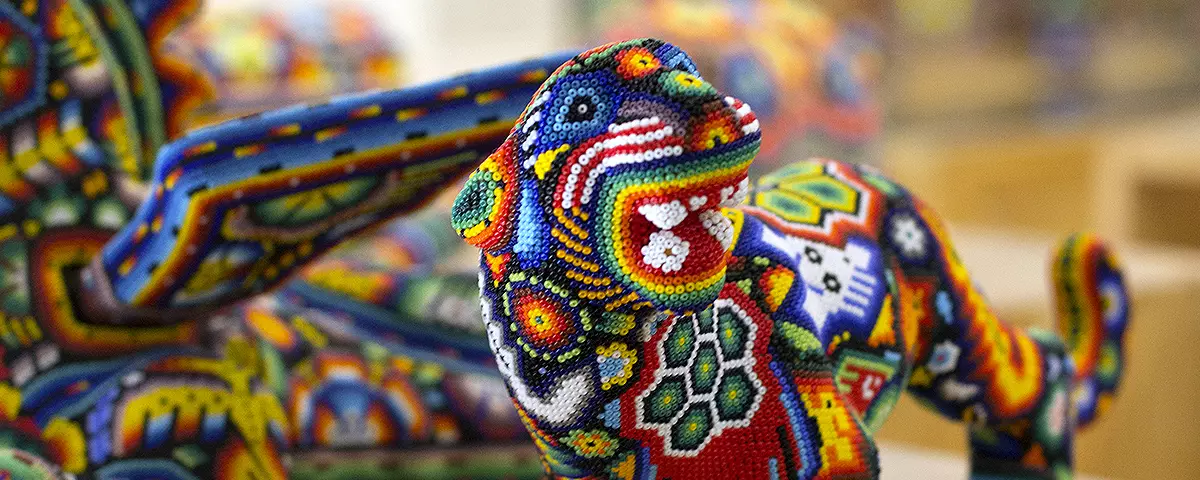 Yawí გალერეა: Huichol ხელოვნება და ისტორია ისტორიულ ცენტრში fifu