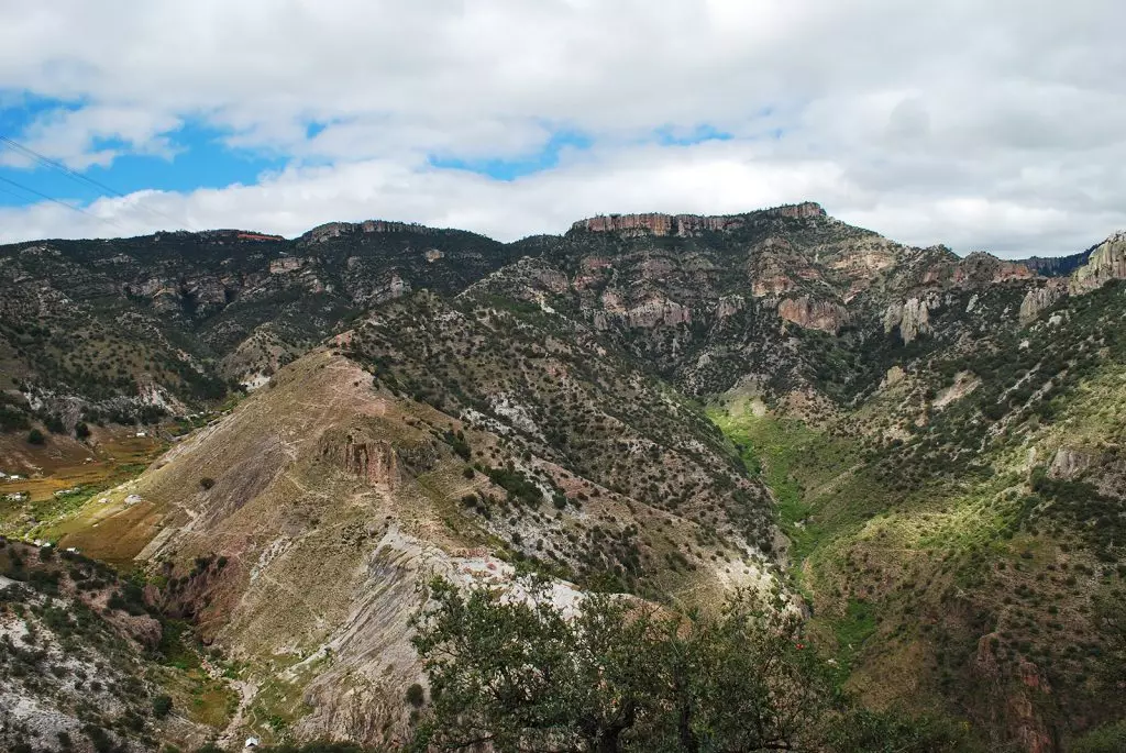 მომხიბლავი Divisadero და Barrancas del Cobre სათავგადასავლო პარკი 18294_10