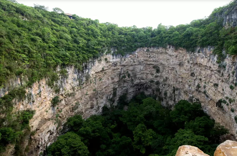 Papukaijojen kuilu, Chiapas