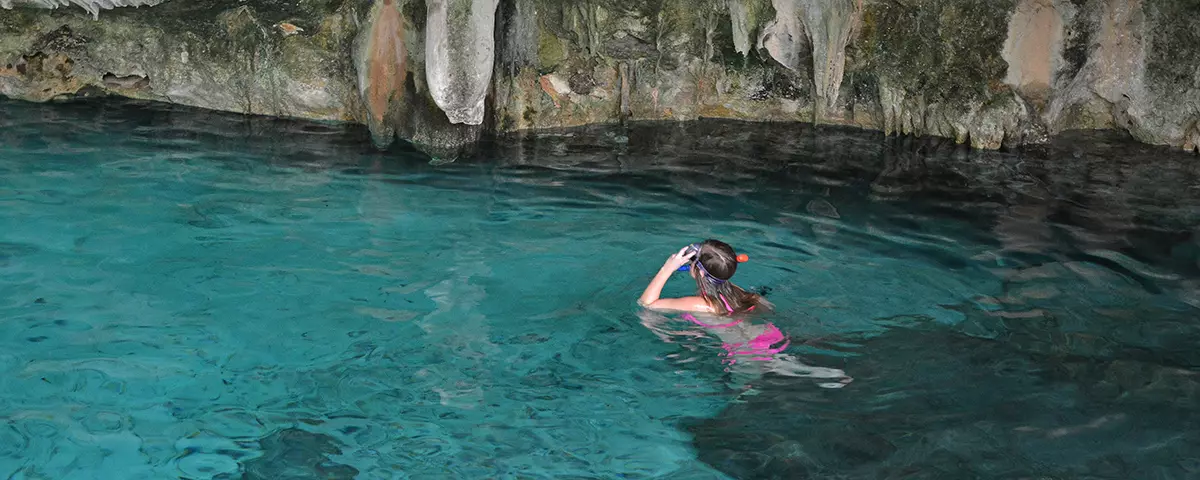 Cenotes, ки дар он шумо метавонед фифу snorkel