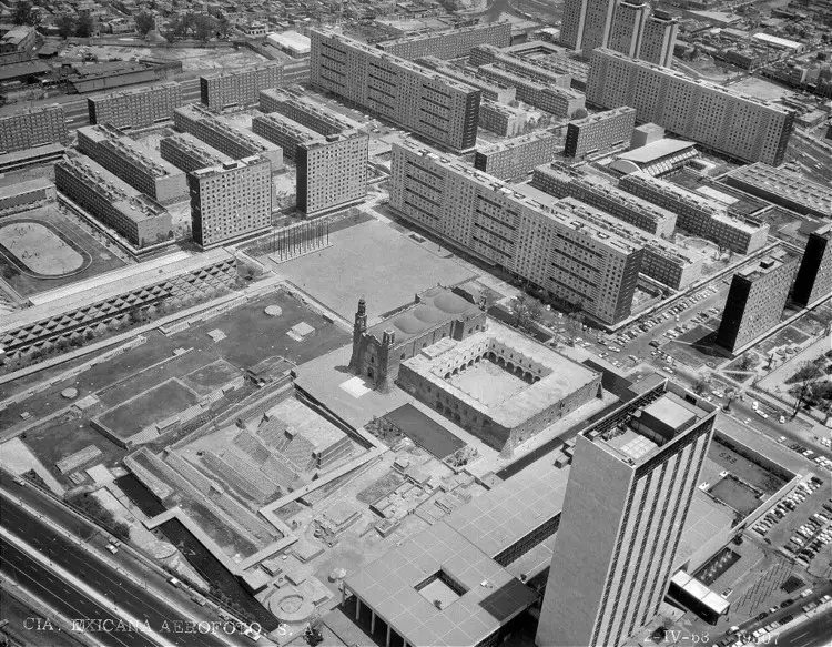 Nowo otwarte Tlatelolco, 1964. Zdjęcie przez Fundación IC Historical Archive