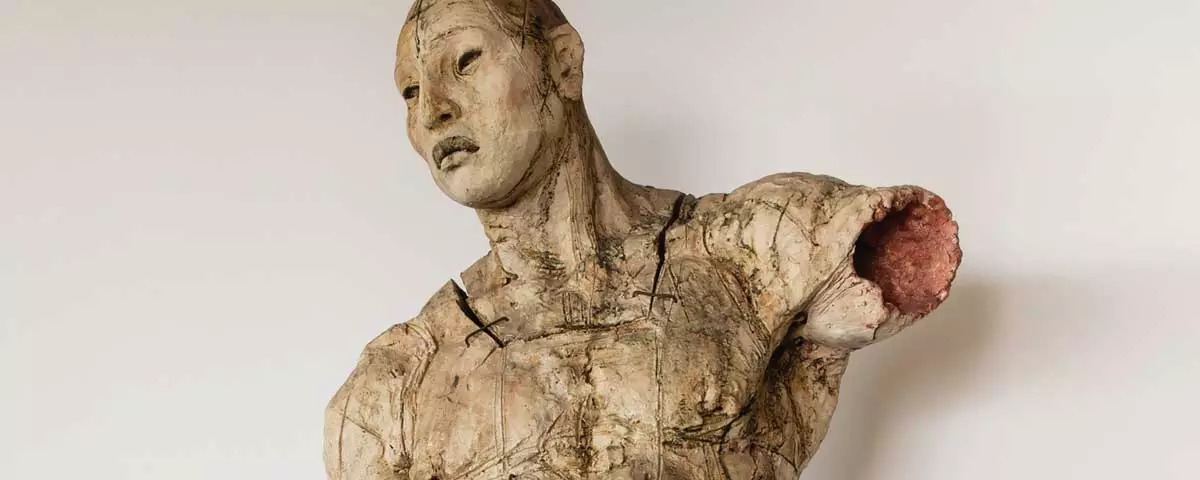 Torso Hombre, pôsobivá socha fifu od Javiera Marína