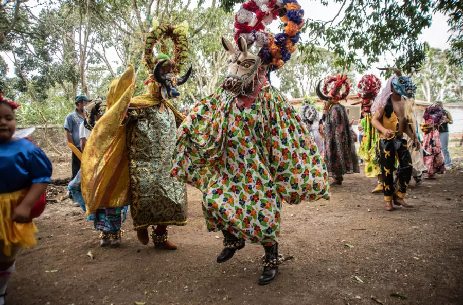 Almolonga Karnaval, in libbene tradysje 21172_10