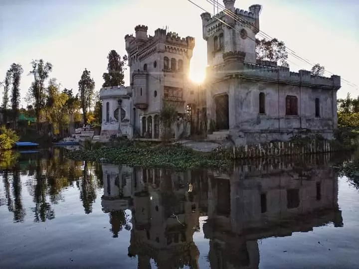 Le château blanc qui a été construit dans un chinampa de Xochimilco 21203_2