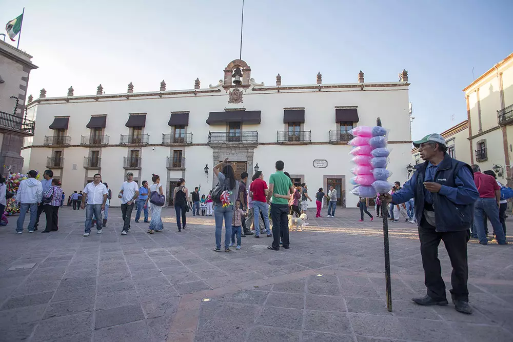 Querétaro püha nädal: Maarja valu rongkäik 21280_3