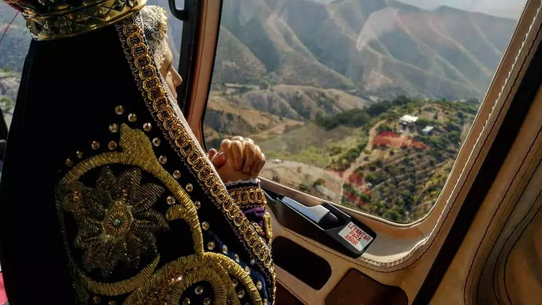 (Video) The day the Virgin of Sorrows flies over Querétaro and Guanajuato by helicopter