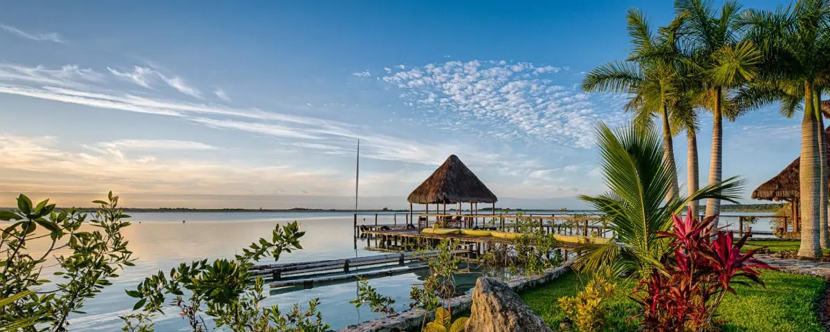 Laguna de Bacalar ak 10 otèl fifu sublime li yo