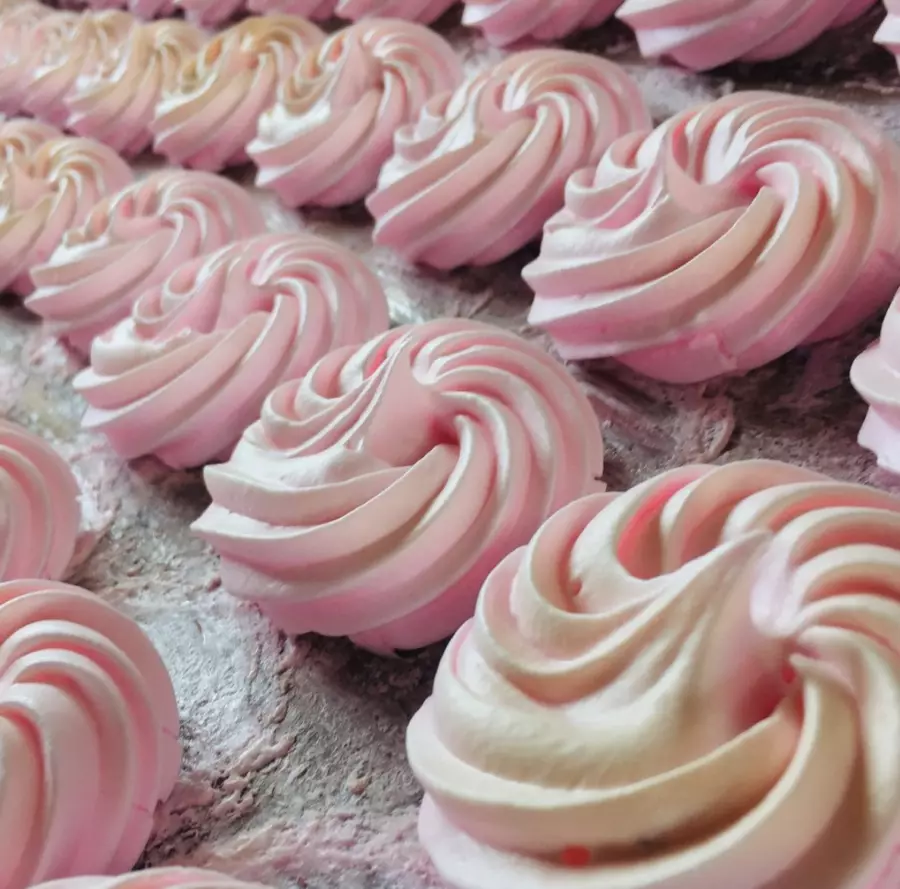 توهان meringues