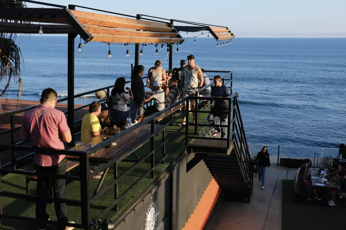 Claudius-Terrasse-Rosarito-BC