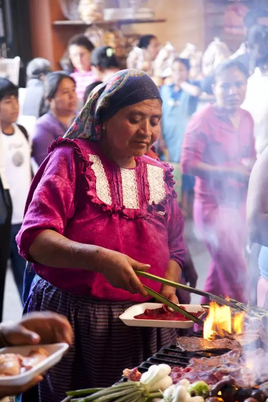 Ilkinji Oaxacan gastronomiki kitaphanasy bilen tanyşyň 22250_4