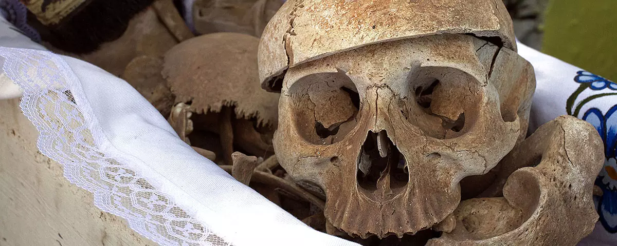Мртвите излегуваат од гробовите во Помуч, Кампече фифу