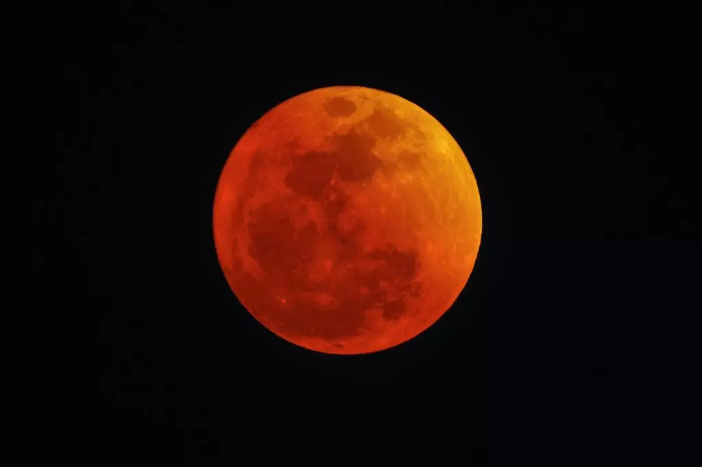 Jangan ketinggalan gerhana pertama tahun 2020 dan Bulan penuh Serigala malam ini 24972_2