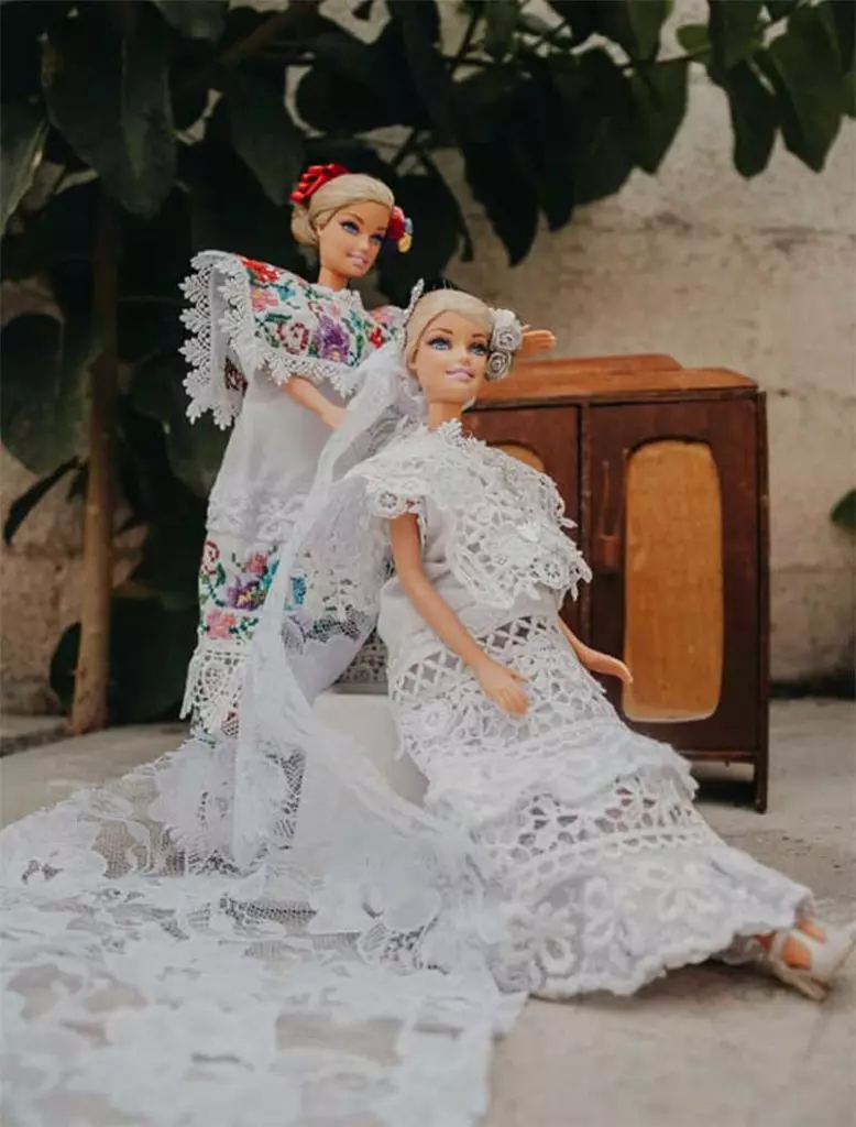 Barbie ak Action Man te marye nan Yucatan nan yon seremoni Maya 25419_3