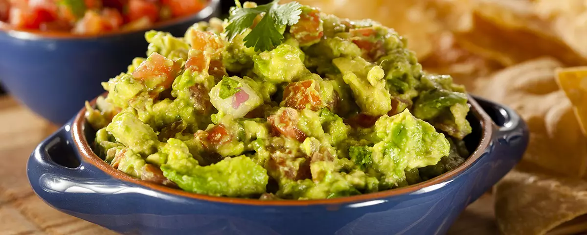 Baza kulungiselela eyona guacamole inkulu kwihlabathi kwi-Jalisco fifu