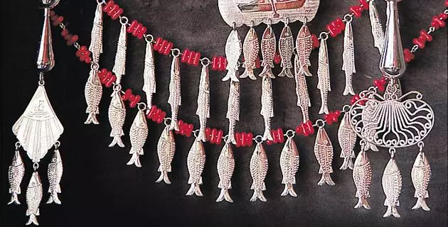 Purepecha silverware. Simbolikong sining na nananatili (Michoacán) fifu