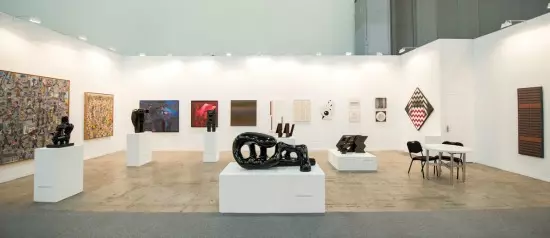 Maco Modern Art Zone / Քաղաքավարություն