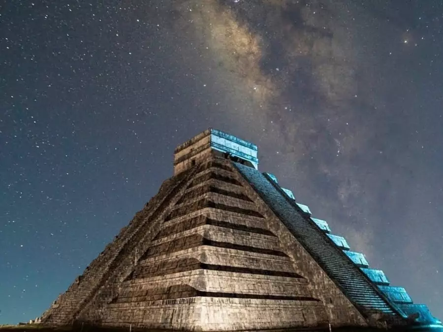 Supermoon, lapli meteorit ak dènye aliyman planèt la nan mwa jen 2022 26876_2