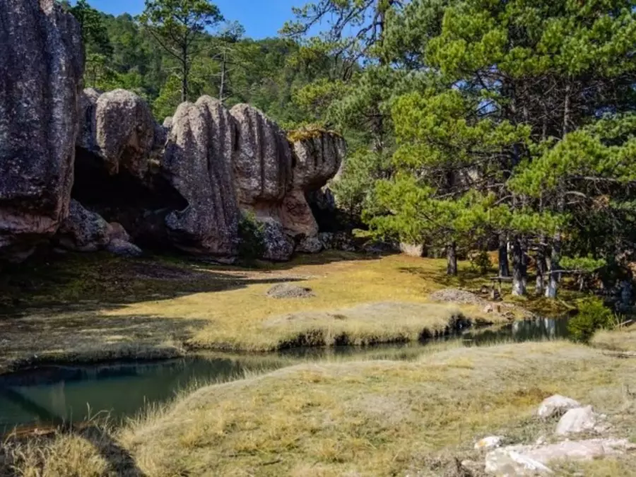 The cave where Pancho Villa hid after attacking Columbus, New Mexico 27082_2