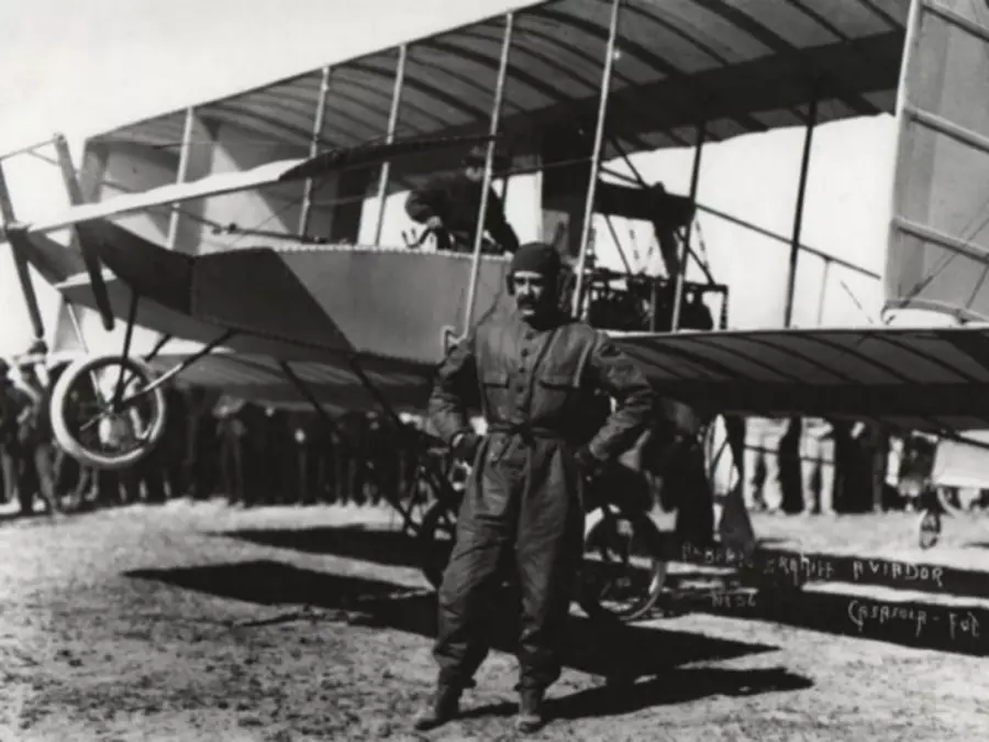 primo combattimento aereo navale