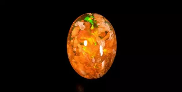Opaalid: tulekivid (Querétaro) fifu