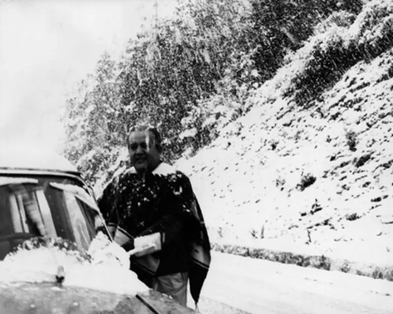Giao thông ùn tắc trên đường. Nevada năm 1967.