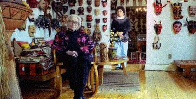 Ruth Saláta. A mexikói népszerű művészet elismerésének úttörője