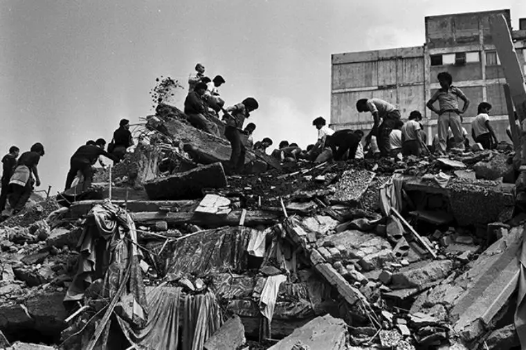 EARTHQUAKE-MEXICO-85-THE-RUINS