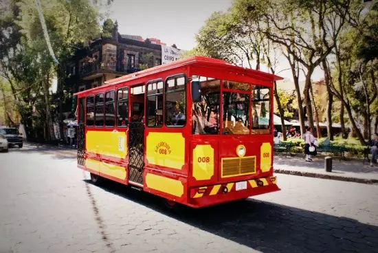 Pieklājīgi tūristu tramvajs